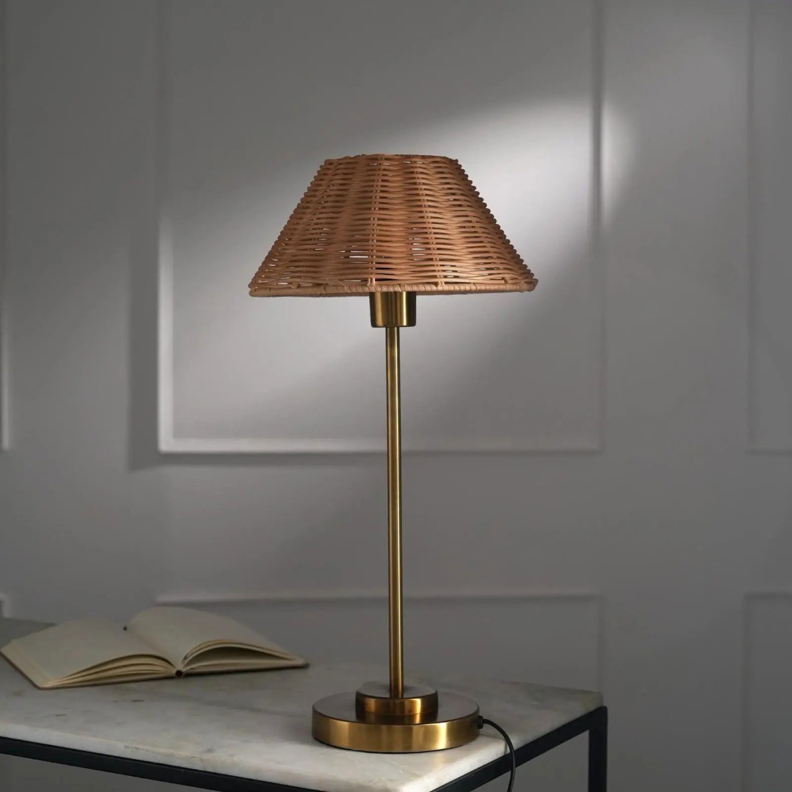 Natural Cane Table Lamp - Modern Desk Lamp Made from Rattan